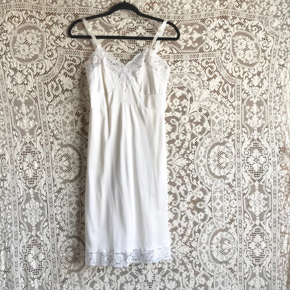 1960s White Nylon Lacy Slip 32 Bust - Gem